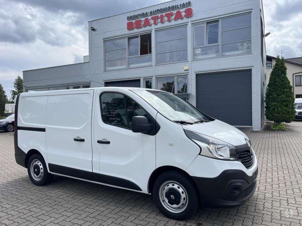 White Renault Trafic 2018 in Alytus, with an engine capacity of 1.60 L and mileage of 96 thousand km for 9559 €, photo 2 on AUTOMOTO.COM.LV