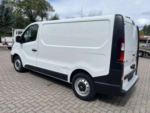 White Renault Trafic 2018 in Alytus, with an engine capacity of 1.60 L and mileage of 96 thousand km for 9559 €, photo 4 on AUTOMOTO.COM.LV
