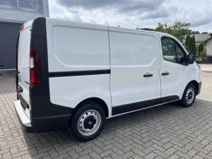 White Renault Trafic 2018 in Alytus, with an engine capacity of 1.60 L and mileage of 96 thousand km for 9559 €, photo 5 on AUTOMOTO.COM.LV