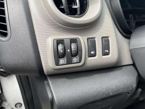 White Renault Trafic 2018 in Alytus, with an engine capacity of 1.60 L and mileage of 96 thousand km for 9559 €, photo 14 on AUTOMOTO.COM.LV