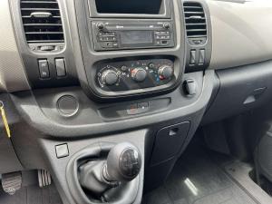 White Renault Trafic 2018 in Alytus, with an engine capacity of 1.60 L and mileage of 96 thousand km for 9559 €, photo 15 on AUTOMOTO.COM.LV