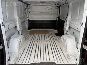 Balts Renault Trafic 2018 Rīga, ar dzinēja tilpumu 1.60 L un nobraukumu 139 tūkst. km par 7000 €, foto 6 vietnē AUTOMOTO.COM.LV