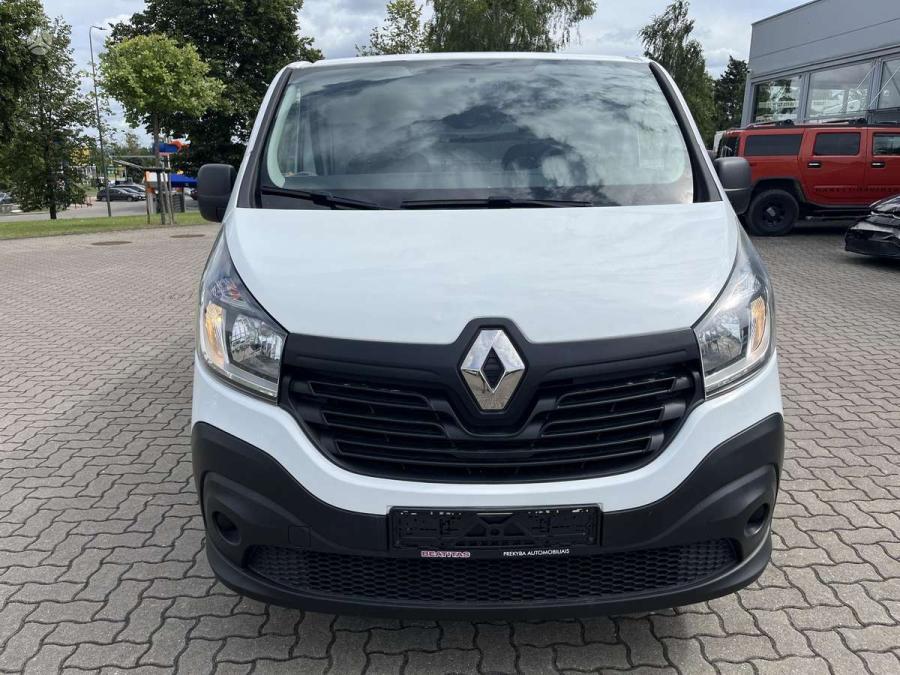 Balts Renault Trafic 2018 Alīta, ar dzinēja tilpumu 1.60 L un nobraukumu 96 tūkst. km par 9668 €, foto 6 vietnē AUTOMOTO.COM.LV