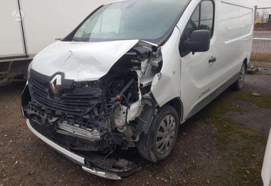 Balts Renault Trafic 2019 Šauļi, ar dzinēja tilpumu 1.60 L un nobraukumu 140 tūkst. km par 2200 €, foto 7 vietnē AUTOMOTO.COM.LV