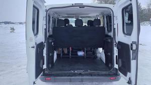 White Renault Trafic 2019 in Klaipeda, with an engine capacity of 2.00 L and mileage of 285 thousand km for 15690 €, photo 22 on AUTOMOTO.COM.LV
