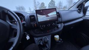 White Renault Trafic 2019 in Klaipeda, with an engine capacity of 2.00 L and mileage of 285 thousand km for 15690 €, photo 26 on AUTOMOTO.COM.LV