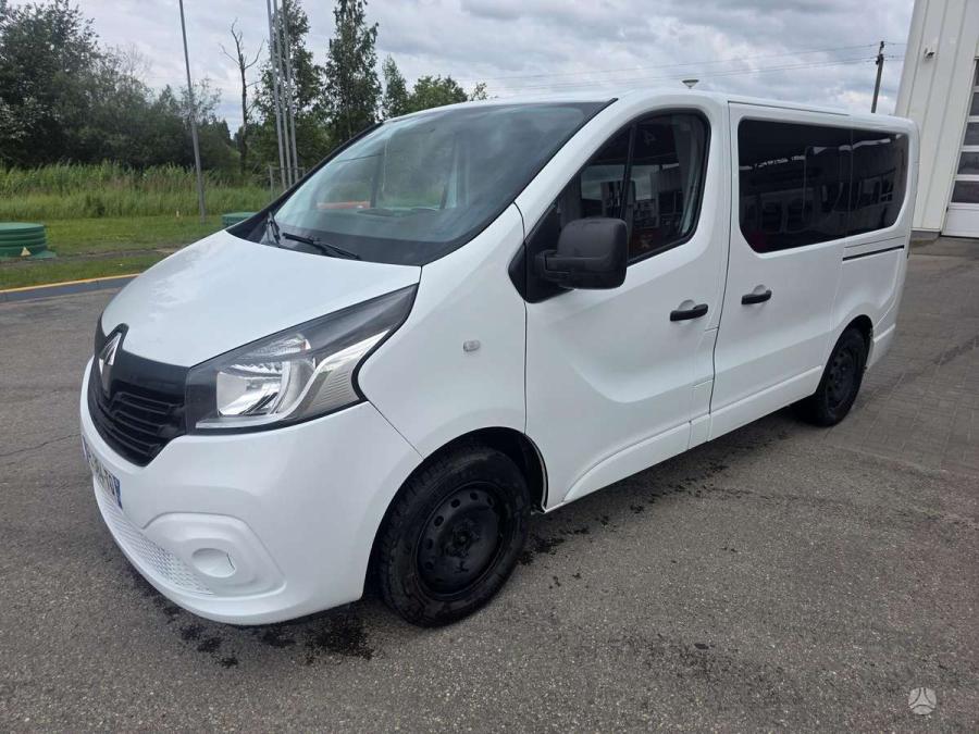 White Renault Trafic 2019 in Taurage, with an engine capacity of 1.60 L and mileage of 215 thousand km for 8000 €, photo 1 on AUTOMOTO.COM.LV