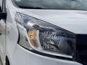 White Renault Trafic 2019 in Taurage, with an engine capacity of 1.60 L and mileage of 248 thousand km for 7999 €, photo 4 on AUTOMOTO.COM.LV