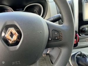 White Renault Trafic 2019 in Taurage, with an engine capacity of 1.60 L and mileage of 248 thousand km for 7999 €, photo 14 on AUTOMOTO.COM.LV