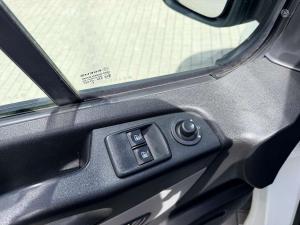 White Renault Trafic 2019 in Taurage, with an engine capacity of 1.60 L and mileage of 248 thousand km for 7999 €, photo 16 on AUTOMOTO.COM.LV