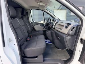 White Renault Trafic 2019 in Taurage, with an engine capacity of 1.60 L and mileage of 248 thousand km for 7999 €, photo 22 on AUTOMOTO.COM.LV
