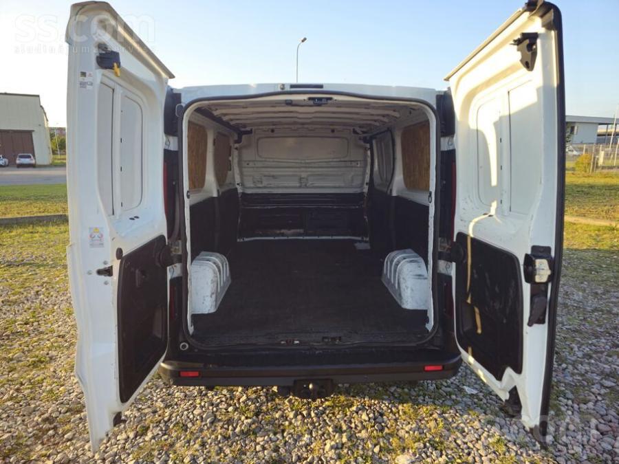 Balts Renault Trafic 2019 Liepāja, ar dzinēja tilpumu 1.60 L un nobraukumu 216 tūkst. km par 8950 €, foto 4 vietnē AUTOMOTO.COM.LV