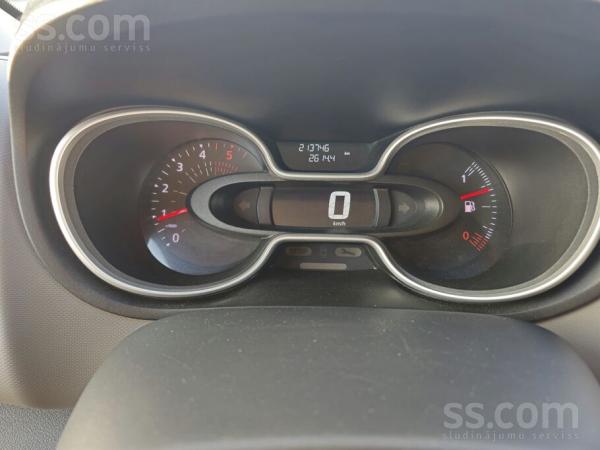 Renault Trafic 2019 in Liepaja on AUTOMOTO.COM.LV White Renault Trafic 2019 in Liepaja, with an engine capacity of 1.60 L and mileage of 216 thousand km for 8950 €, photo 10 on AUTOMOTO.COM.LV