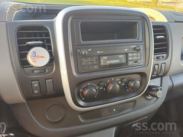 Renault Trafic 2019 in Liepaja on AUTOMOTO.COM.LV White Renault Trafic 2019 in Liepaja, with an engine capacity of 1.60 L and mileage of 216 thousand km for 8950 €, photo 11 on AUTOMOTO.COM.LV