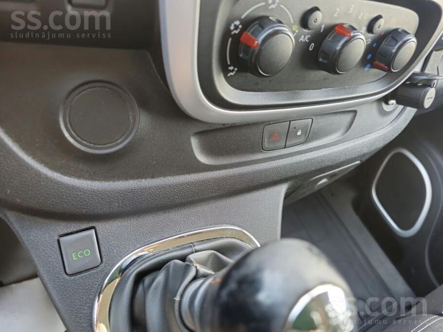 Balts Renault Trafic 2019 Liepāja, ar dzinēja tilpumu 1.60 L un nobraukumu 216 tūkst. km par 8950 €, foto 15 vietnē AUTOMOTO.COM.LV