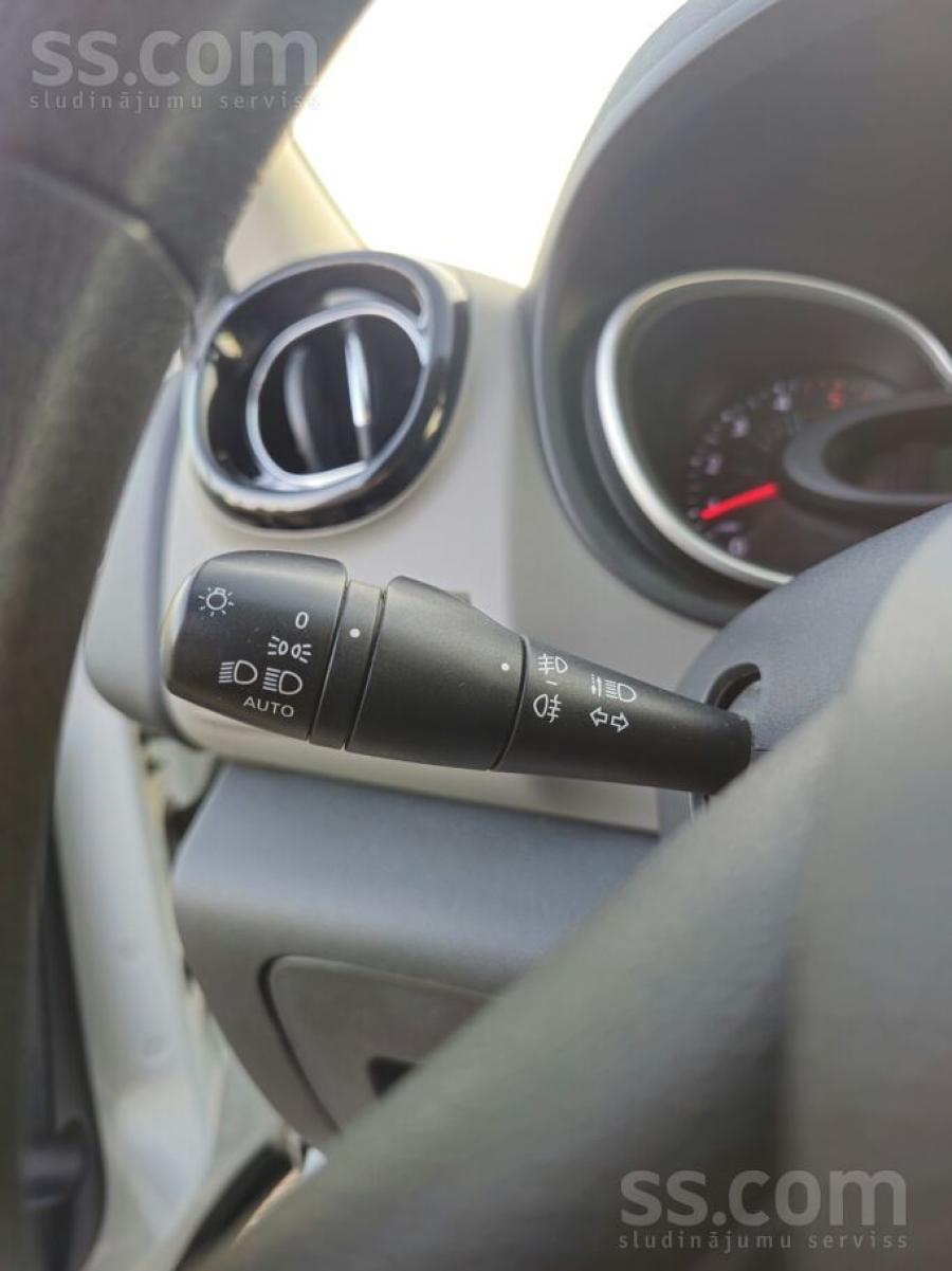 Balts Renault Trafic 2019 Liepāja, ar dzinēja tilpumu 1.60 L un nobraukumu 216 tūkst. km par 8950 €, foto 19 vietnē AUTOMOTO.COM.LV