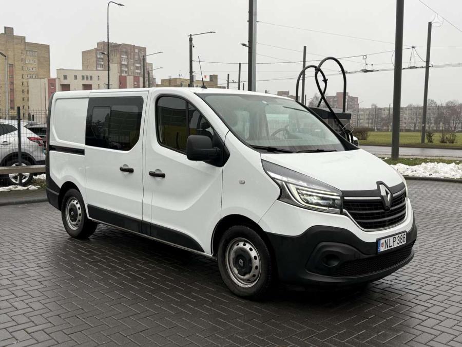 White Renault Trafic 2020 in Kaunas, with an engine capacity of 2.00 L and mileage of 117 thousand km for 16500 €, photo 3 on AUTOMOTO.COM.LV