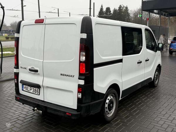 Balts Renault Trafic 2020 Kauņa, ar dzinēja tilpumu 2.00 L un nobraukumu 117 tūkst. km par 16500 €, foto 4 vietnē AUTOMOTO.COM.LV