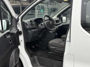 White Renault Trafic 2020 in Kaunas, with an engine capacity of 2.00 L and mileage of 117 thousand km for 16500 €, photo 7 on AUTOMOTO.COM.LV