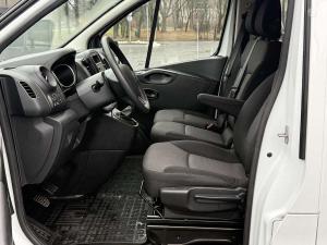 White Renault Trafic 2020 in Kaunas, with an engine capacity of 2.00 L and mileage of 117 thousand km for 16500 €, photo 8 on AUTOMOTO.COM.LV