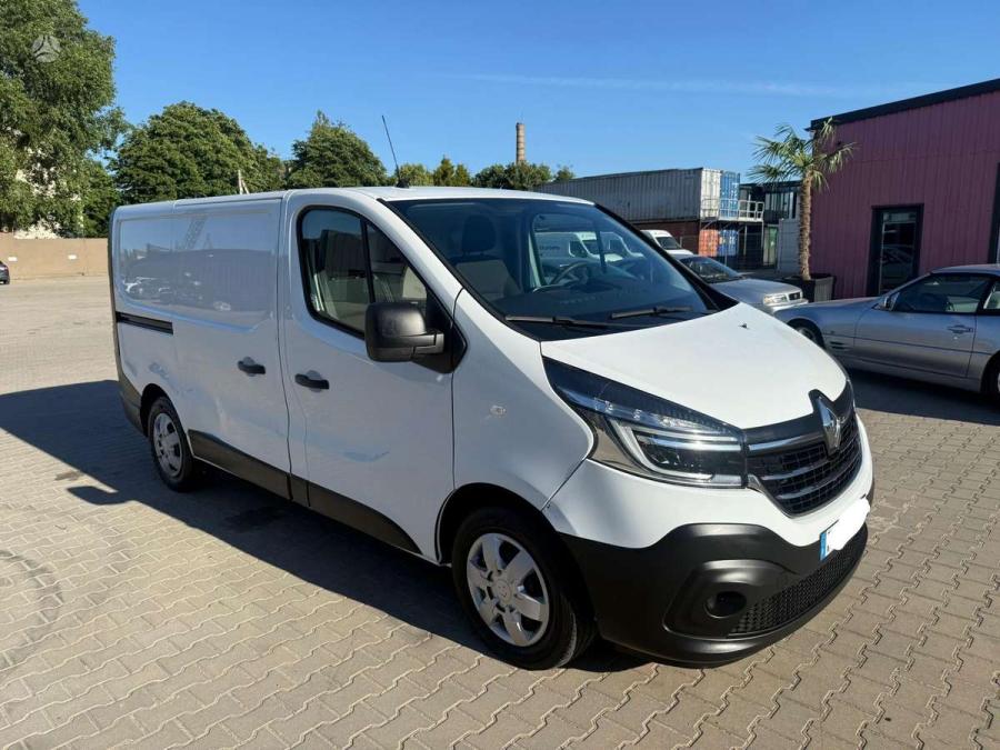 Balts Renault Trafic 2020 Kauņa, ar dzinēja tilpumu 1.60 L un nobraukumu 270 tūkst. km par 5450 €, foto 1 vietnē AUTOMOTO.COM.LV