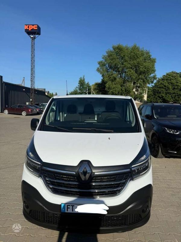 White Renault Trafic 2020 in Kaunas, with an engine capacity of 1.60 L and mileage of 270 thousand km for 5450 €, photo 5 on AUTOMOTO.COM.LV