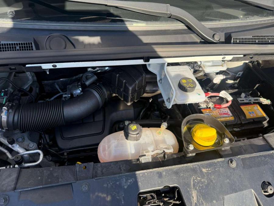 Balts Renault Trafic 2020 Kauņa, ar dzinēja tilpumu 1.60 L un nobraukumu 270 tūkst. km par 5450 €, foto 8 vietnē AUTOMOTO.COM.LV