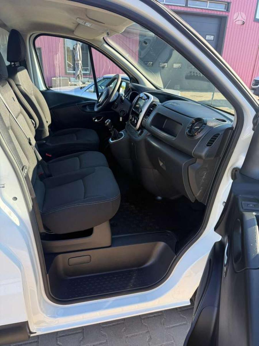 Balts Renault Trafic 2020 Kauņa, ar dzinēja tilpumu 1.60 L un nobraukumu 270 tūkst. km par 5450 €, foto 10 vietnē AUTOMOTO.COM.LV