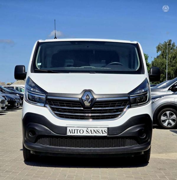 White Renault Trafic 2020 in Taurage, with an engine capacity of 2.00 L and mileage of 262 thousand km for 9438 €, photo 3 on AUTOMOTO.COM.LV