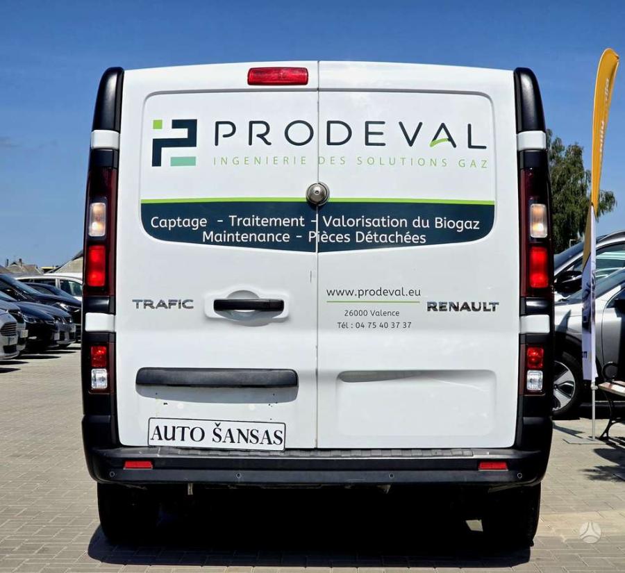 Balts Renault Trafic 2020 Tauragė, ar dzinēja tilpumu 2.00 L un nobraukumu 262 tūkst. km par 9438 €, foto 10 vietnē AUTOMOTO.COM.LV