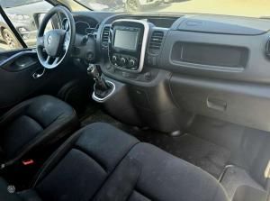 Balts Renault Trafic 2020 Tauragė, ar dzinēja tilpumu 2.00 L un nobraukumu 262 tūkst. km par 9438 €, foto 18 vietnē AUTOMOTO.COM.LV