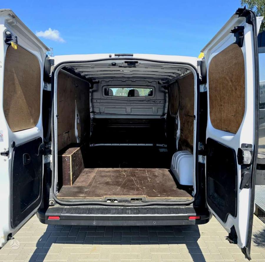 Balts Renault Trafic 2020 Tauragė, ar dzinēja tilpumu 2.00 L un nobraukumu 262 tūkst. km par 9438 €, foto 19 vietnē AUTOMOTO.COM.LV