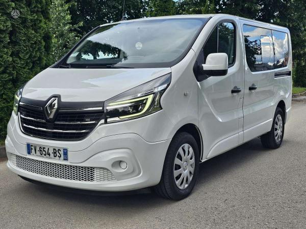 White Renault Trafic 2020 in Taurage, with an engine capacity of 2.00 L and mileage of 157 thousand km for 12500 €, photo 3 on AUTOMOTO.COM.LV