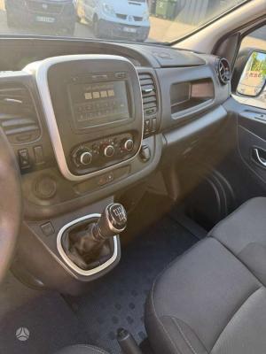 White Renault Trafic 2020 in Kaunas, with an engine capacity of 2.00 L and mileage of 272 thousand km for 5750 €, photo 11 on AUTOMOTO.COM.LV