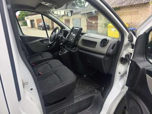 White Renault Trafic 2020 in Taurage, with an engine capacity of 1.60 L and mileage of 250 thousand km for 9200 €, photo 4 on AUTOMOTO.COM.LV