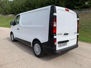 White Renault Trafic 2020 in Vilnius, with an engine capacity of 1.60 L and mileage of 170 thousand km for 8954 €, photo 5 on AUTOMOTO.COM.LV