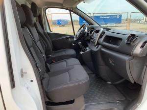 White Renault Trafic 2020 in Vilnius, with an engine capacity of 1.60 L and mileage of 170 thousand km for 8954 €, photo 11 on AUTOMOTO.COM.LV