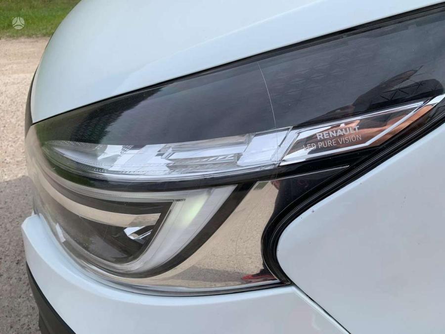 White Renault Trafic 2020 in Vilnius, with an engine capacity of 1.60 L and mileage of 170 thousand km for 8954 €, photo 18 on AUTOMOTO.COM.LV