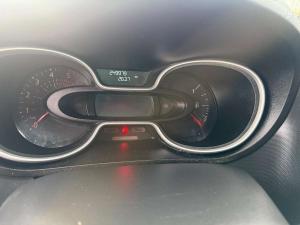 White Renault Trafic 2020 in Kaunas, with an engine capacity of 2.00 L and mileage of 249 thousand km for 5200 €, photo 11 on AUTOMOTO.COM.LV