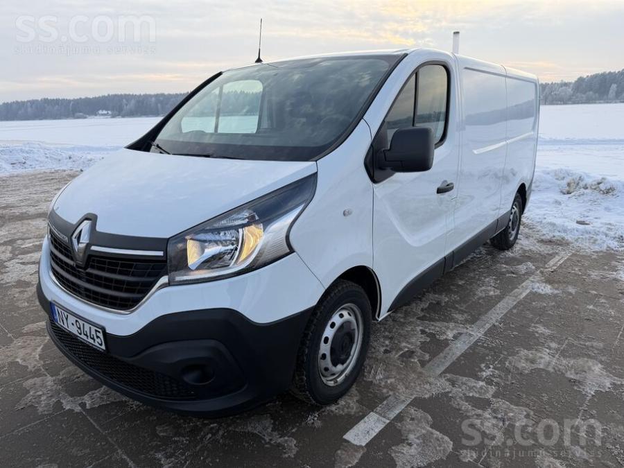 Balts Renault Trafic 2021 Ogre, ar dzinēja tilpumu 2.00 L un nobraukumu 139 tūkst. km par 14800 €, foto 1 vietnē AUTOMOTO.COM.LV