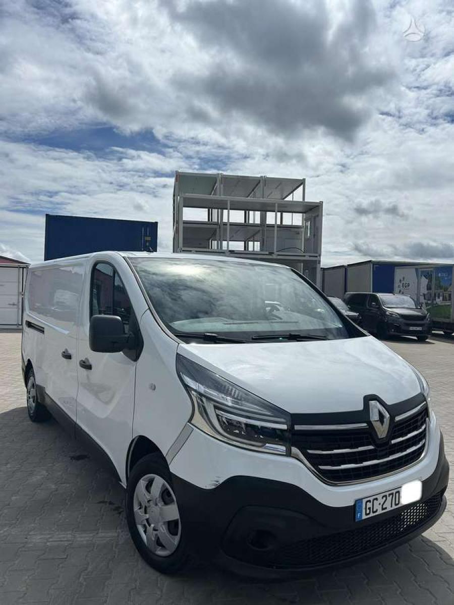 Balts Renault Trafic 2021 Kauņa, ar dzinēja tilpumu 2.00 L un nobraukumu 210 tūkst. km par 5950 €, foto 1 vietnē AUTOMOTO.COM.LV