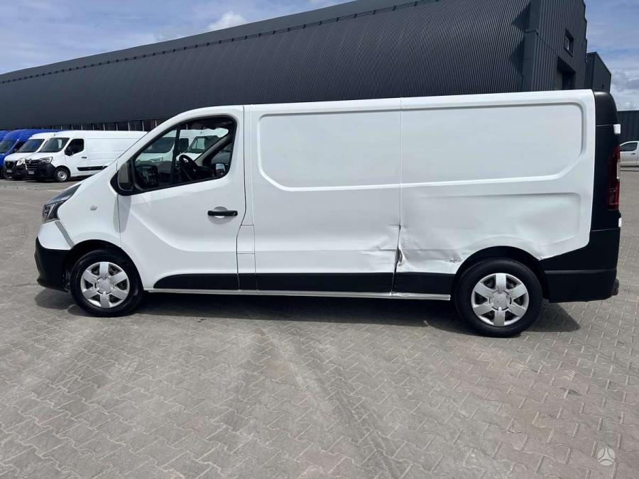 Balts Renault Trafic 2021 Kauņa, ar dzinēja tilpumu 2.00 L un nobraukumu 210 tūkst. km par 5950 €, foto 4 vietnē AUTOMOTO.COM.LV