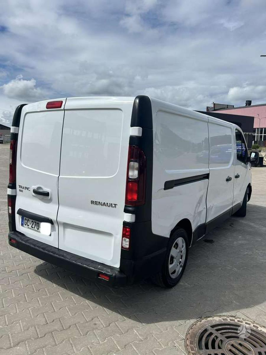 Balts Renault Trafic 2021 Kauņa, ar dzinēja tilpumu 2.00 L un nobraukumu 210 tūkst. km par 5950 €, foto 6 vietnē AUTOMOTO.COM.LV