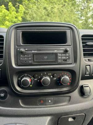 Balts Renault Trafic 2021 Viļņa, ar dzinēja tilpumu 2.00 L un nobraukumu 128 tūkst. km par 9100 €, foto 9 vietnē AUTOMOTO.COM.LV