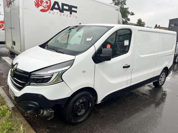 White Renault Trafic 2021 in Kaunas, with an engine capacity of 2.00 L and mileage of 300 thousand km for 5750 €, photo 1 on AUTOMOTO.COM.LV