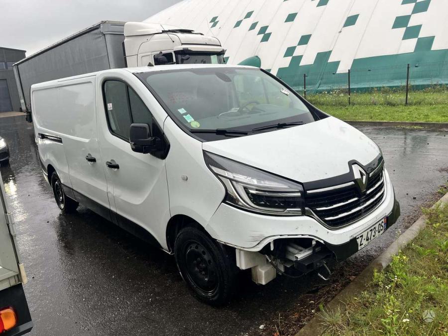 White Renault Trafic 2021 in Kaunas, with an engine capacity of 2.00 L and mileage of 300 thousand km for 5750 €, photo 3 on AUTOMOTO.COM.LV