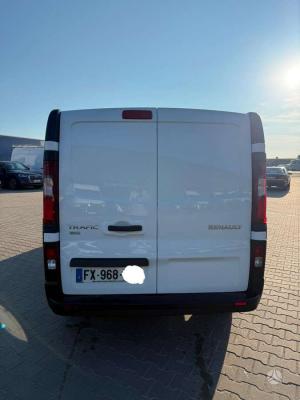 White Renault Trafic 2021 in Kaunas, with an engine capacity of 2.00 L and mileage of 246 thousand km for 5700 €, photo 12 on AUTOMOTO.COM.LV