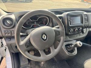 White Renault Trafic 2021 in Radviliskis, with an engine capacity of 2.00 L and mileage of 184 thousand km for 10829 €, photo 12 on AUTOMOTO.COM.LV