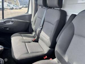 White Renault Trafic 2021 in Radviliskis, with an engine capacity of 2.00 L and mileage of 184 thousand km for 10829 €, photo 15 on AUTOMOTO.COM.LV