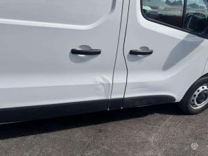 White Renault Trafic 2021 in Radviliskis, with an engine capacity of 2.00 L and mileage of 184 thousand km for 10829 €, photo 26 on AUTOMOTO.COM.LV